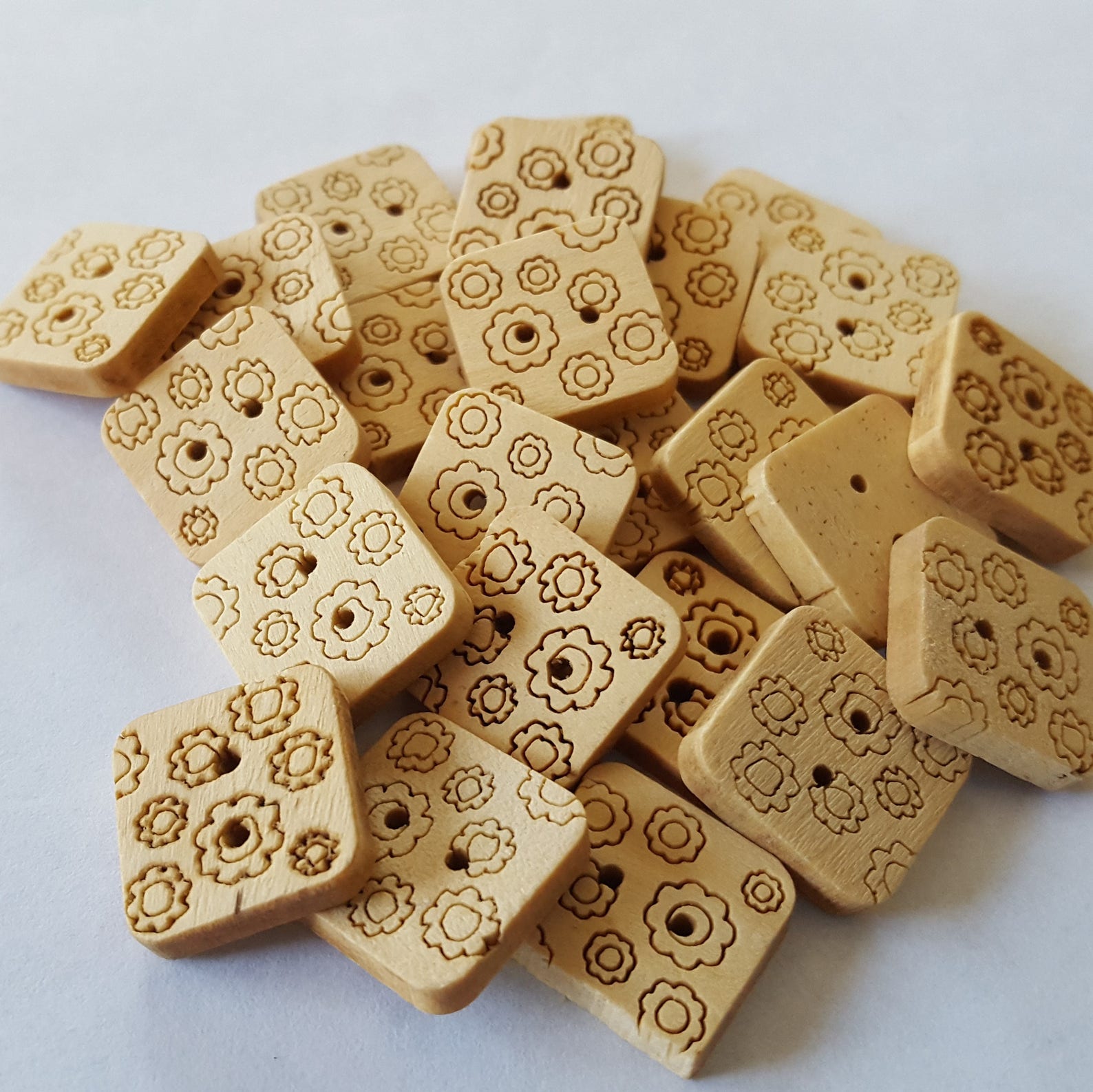 20 Natural Square Wood Buttons 3/4'' 2 Holes Buttons - Etsy