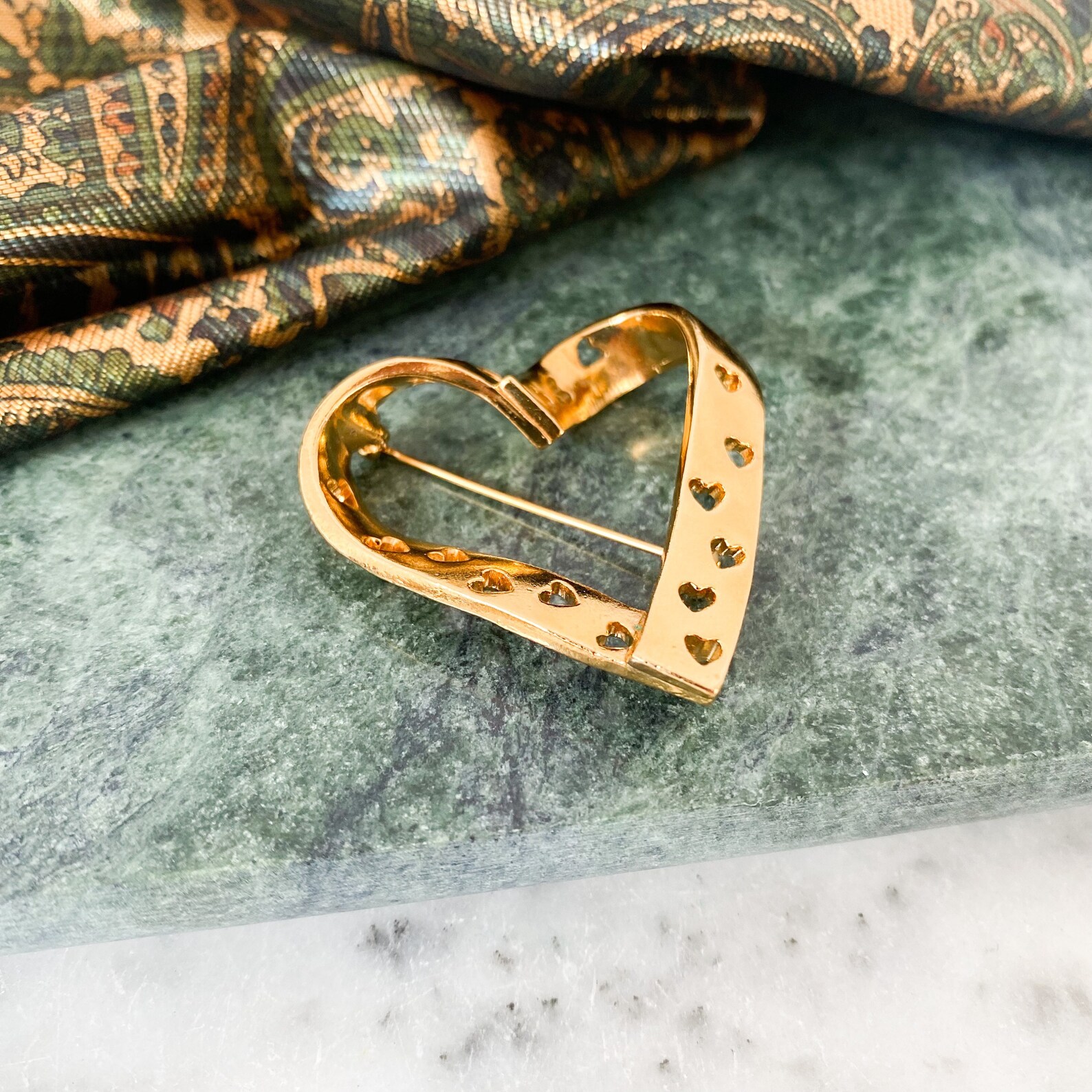 Avon Heart Shaped Brooch. Vintage Heart Pin. Vintage Avon True - Etsy