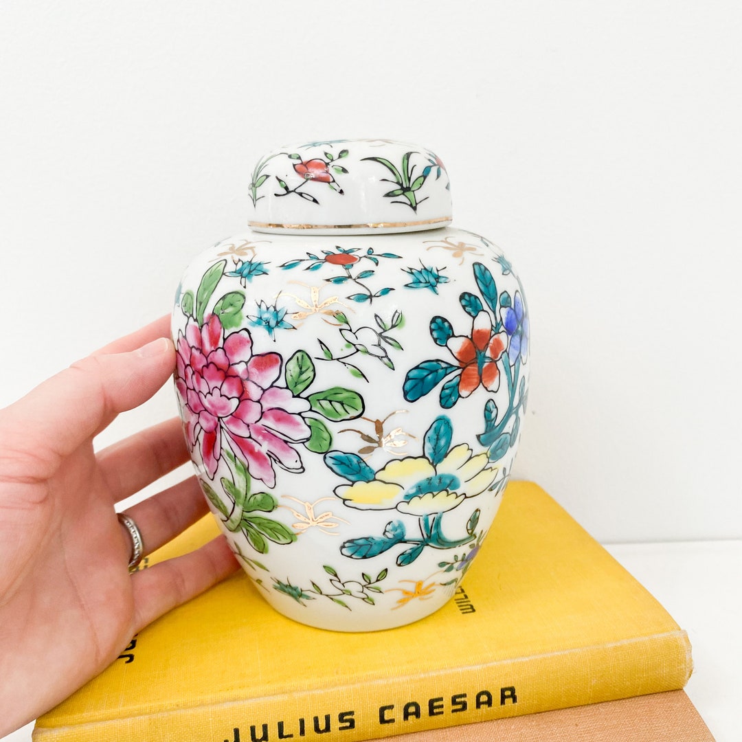 6" Vintage Ginger Jar With Colorful Flowers and Gold Leafing. Vintage ...