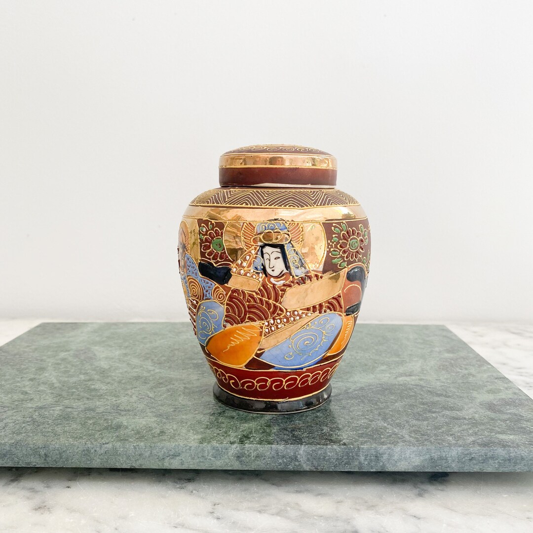 Japanese Satsuma TT Takito Ginger Jar, Hand Painted Moriage Ginger Jar ...