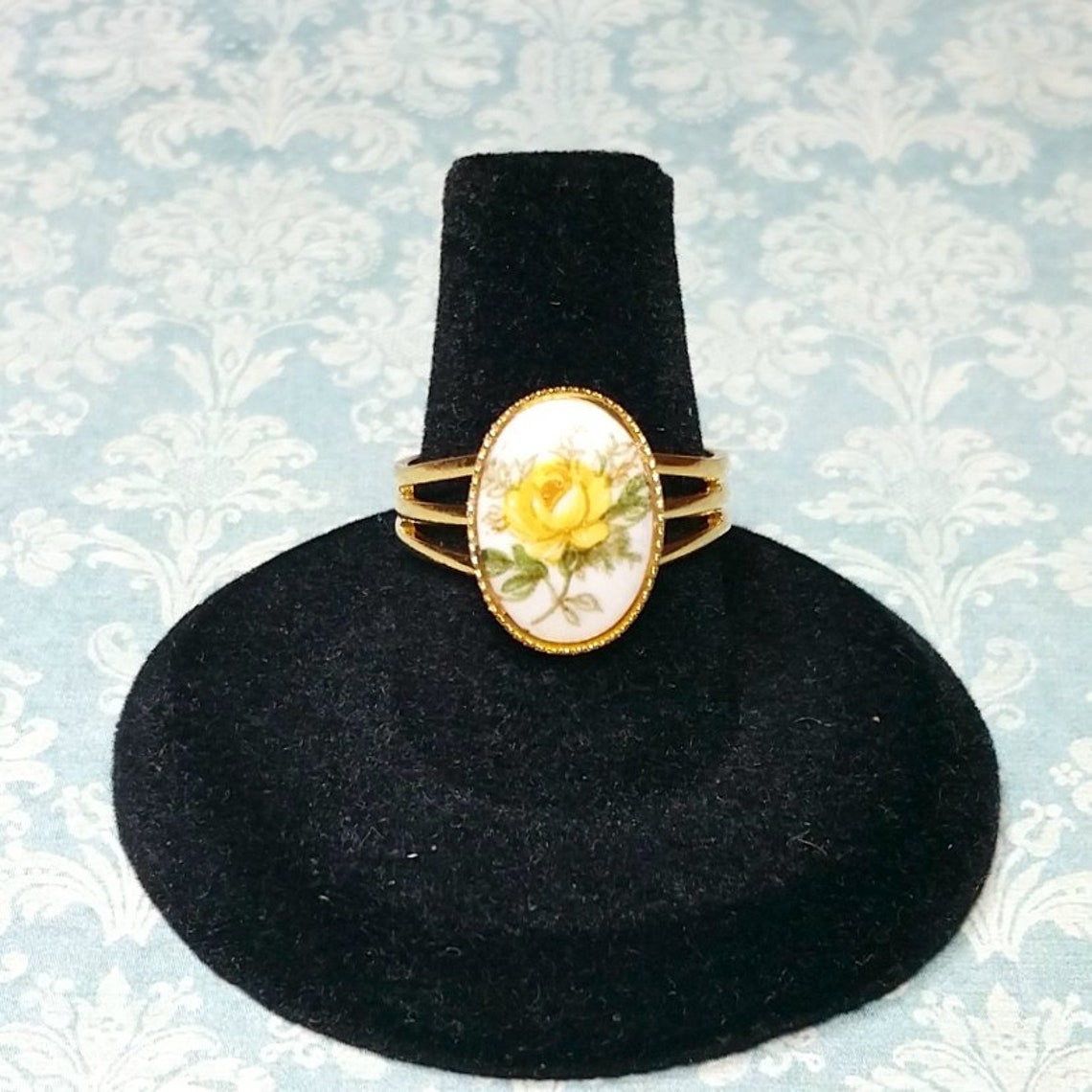 Yellow Rose Ring, Yellow Rose Cameo Ring, Yellow Flower Ring, Vintage ...