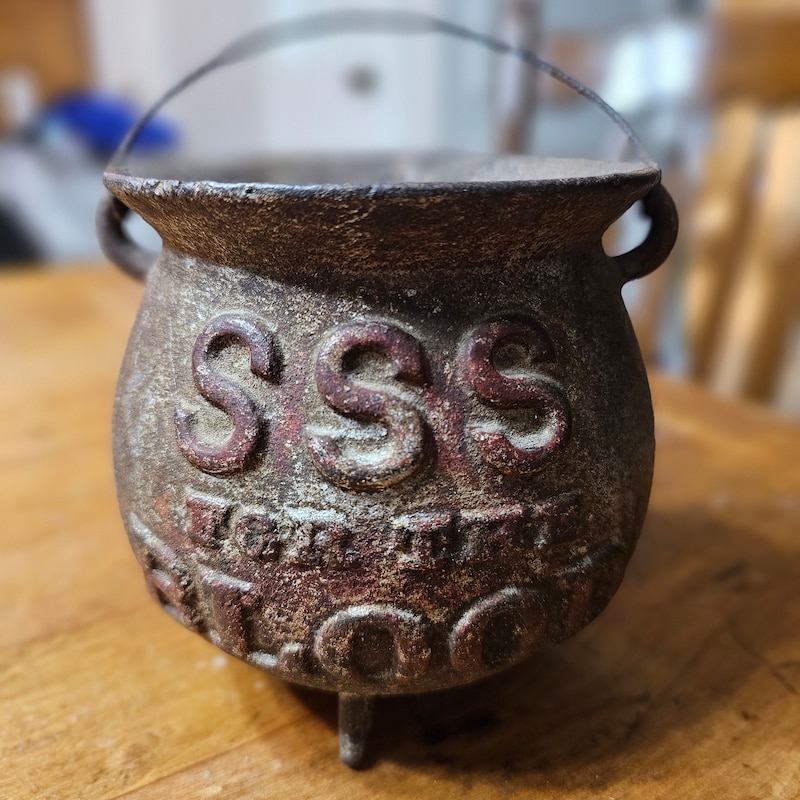 String Holder - Etsy
