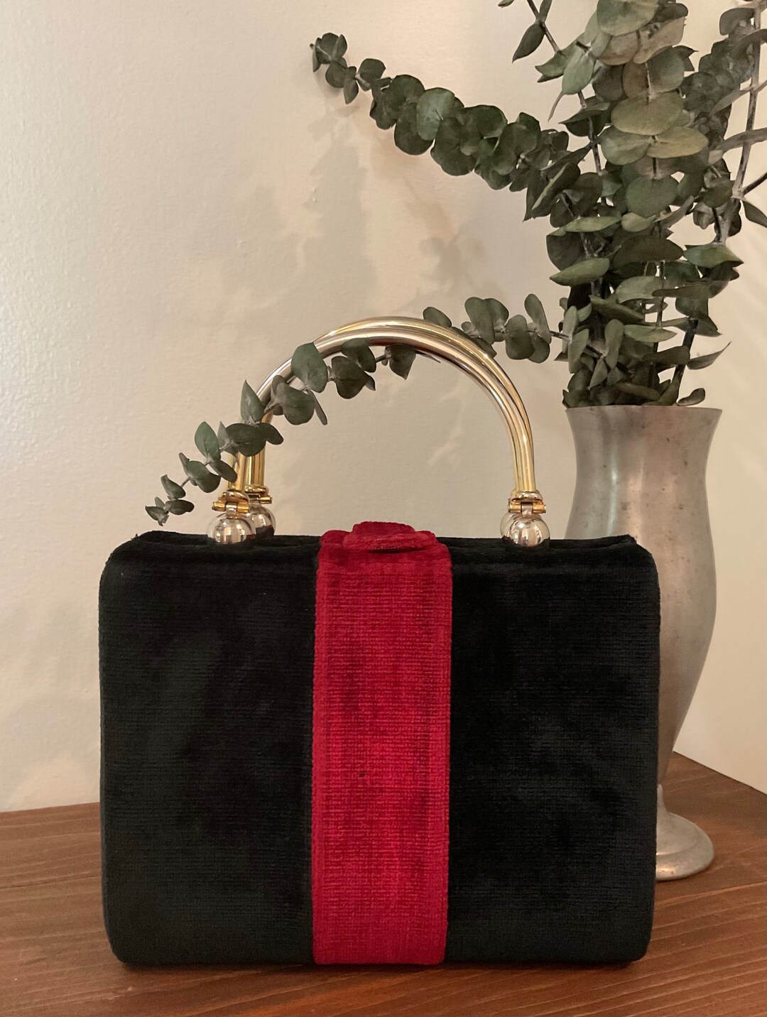 Reserved………………….debra-1960s Crown Lewis Black & Red Velour Top Handle ...
