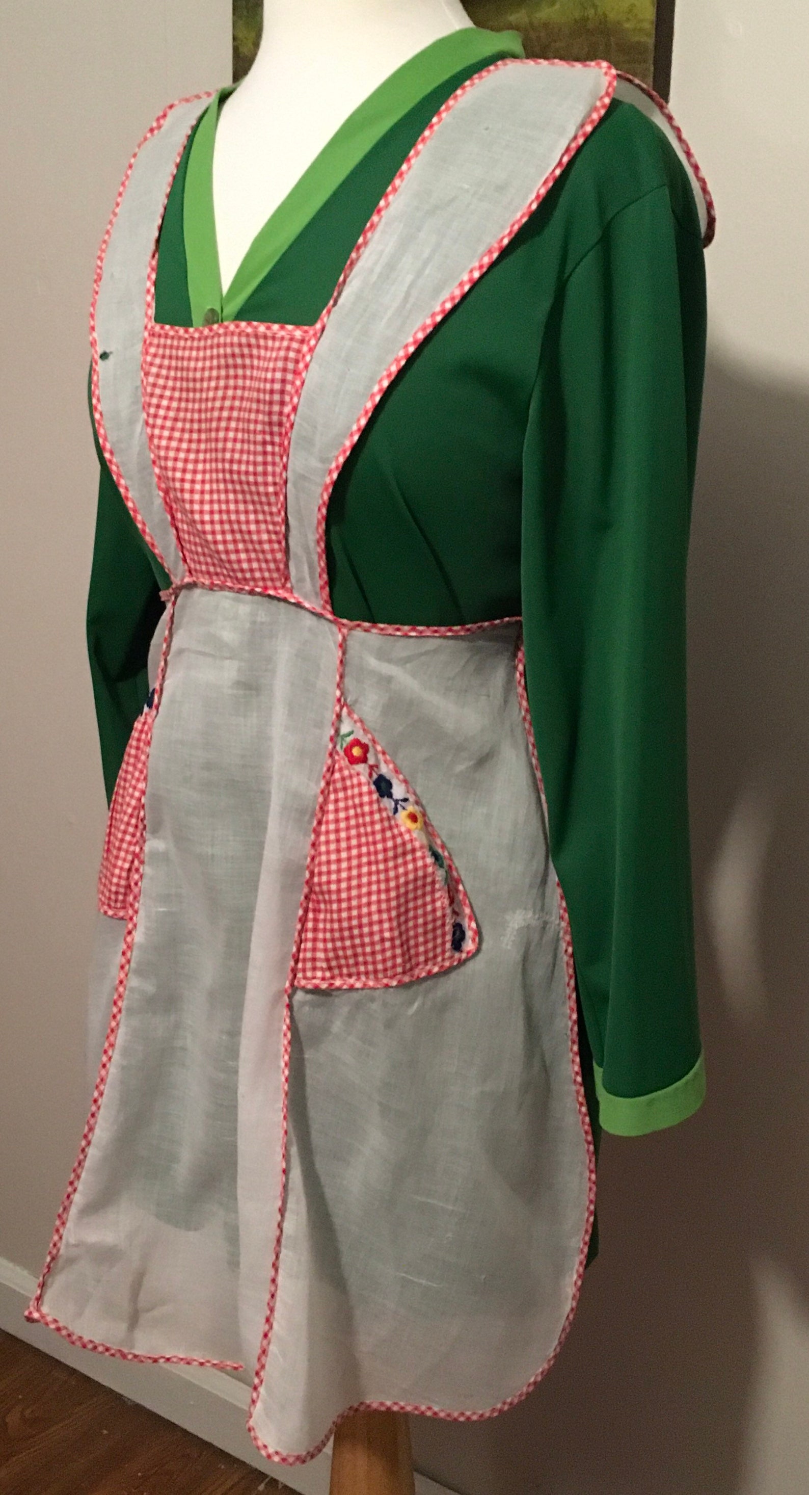 Vintage Apron Mid Century Bib Style Apron - Etsy