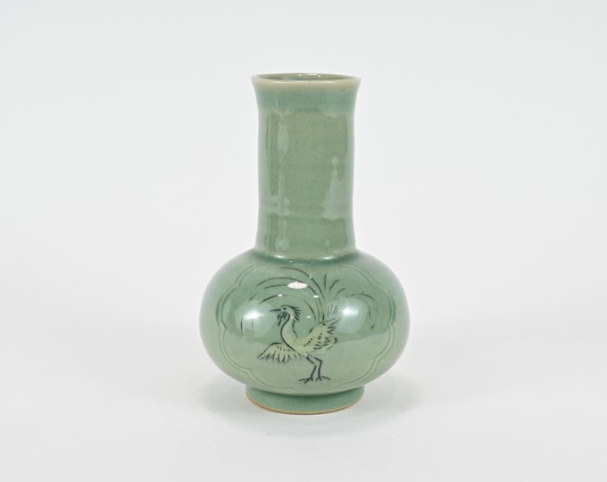 Vintage Korean Pottery Celadon Green Glaze Long Neck Vase - Etsy
