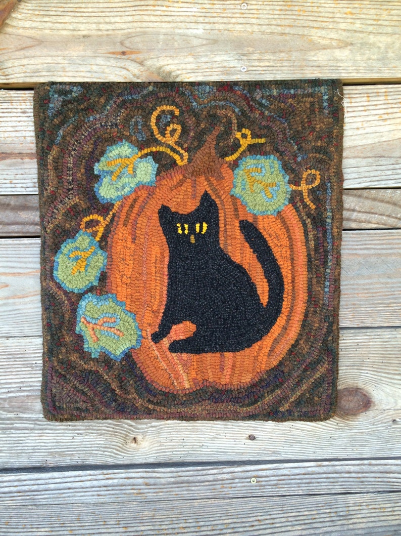 This Primitive Rug Hooking Pattern Shows a Pumpkin With Cute - Etsy