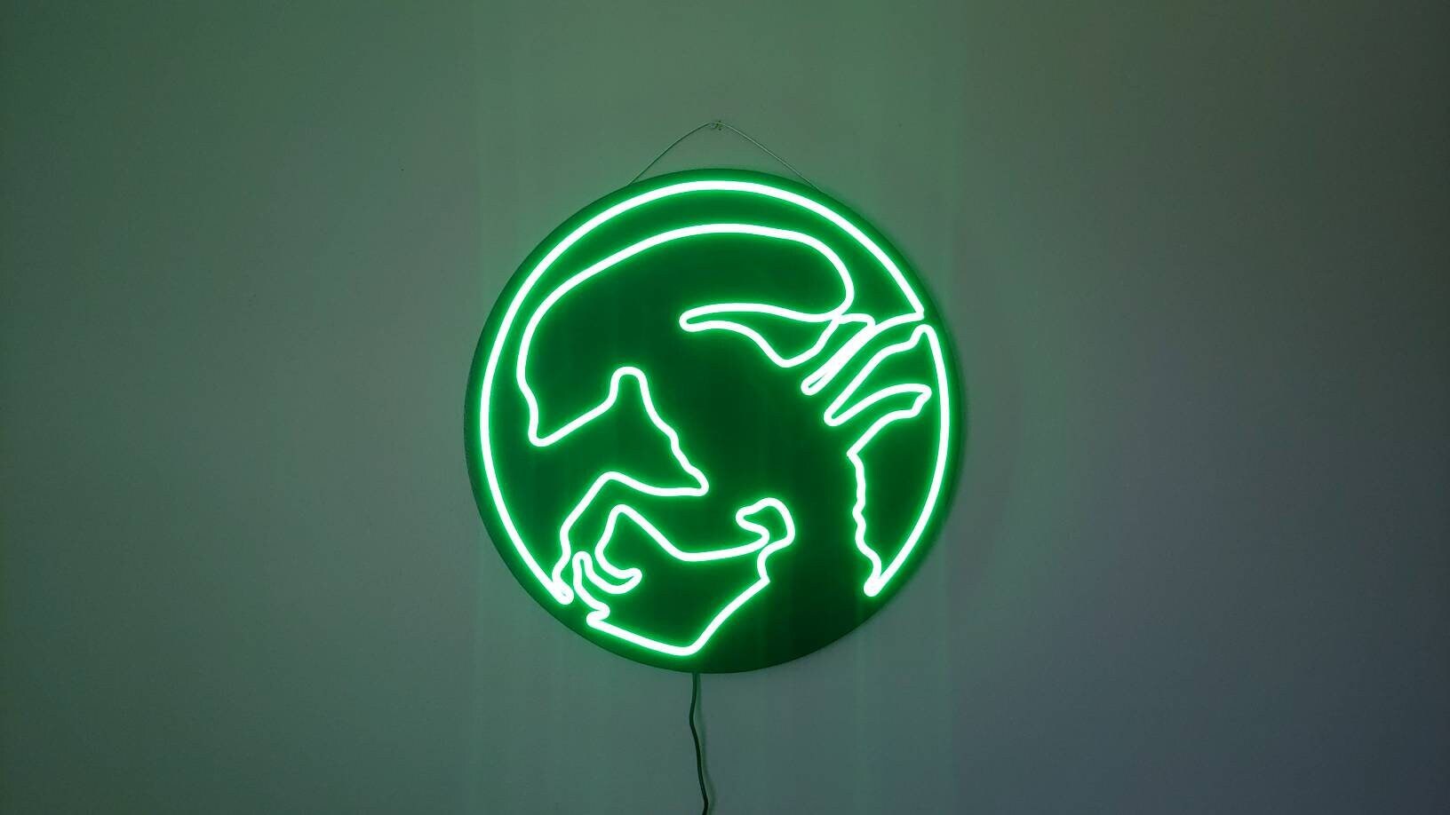 Alien / Aliens Xenomorph LED Neon Sign - Etsy