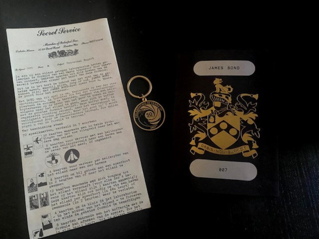 James Bond 007 Ian Fleming Fake Passport, Keyring and a Fake Secret ...