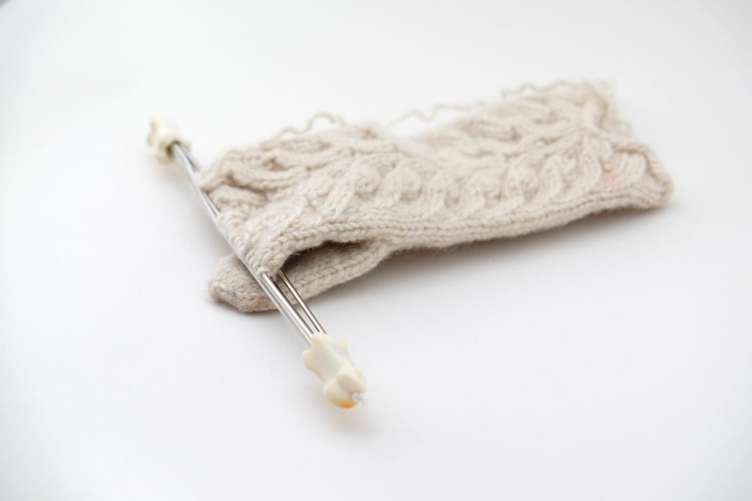 White Bone Knitting Tools – Handy for Keeping Your Needles in Place ...
