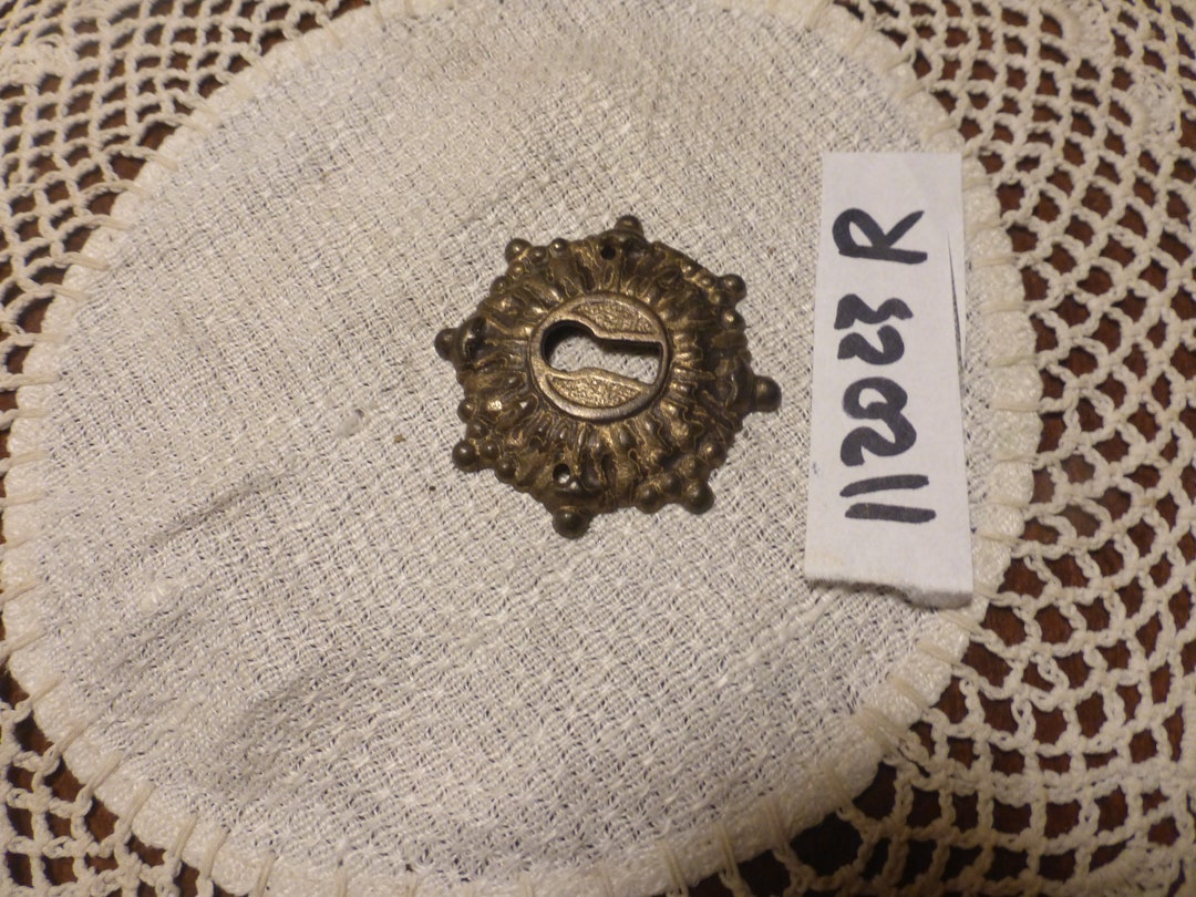 Vintage Antique Cast Iron Keyhole 112023 RM - Etsy