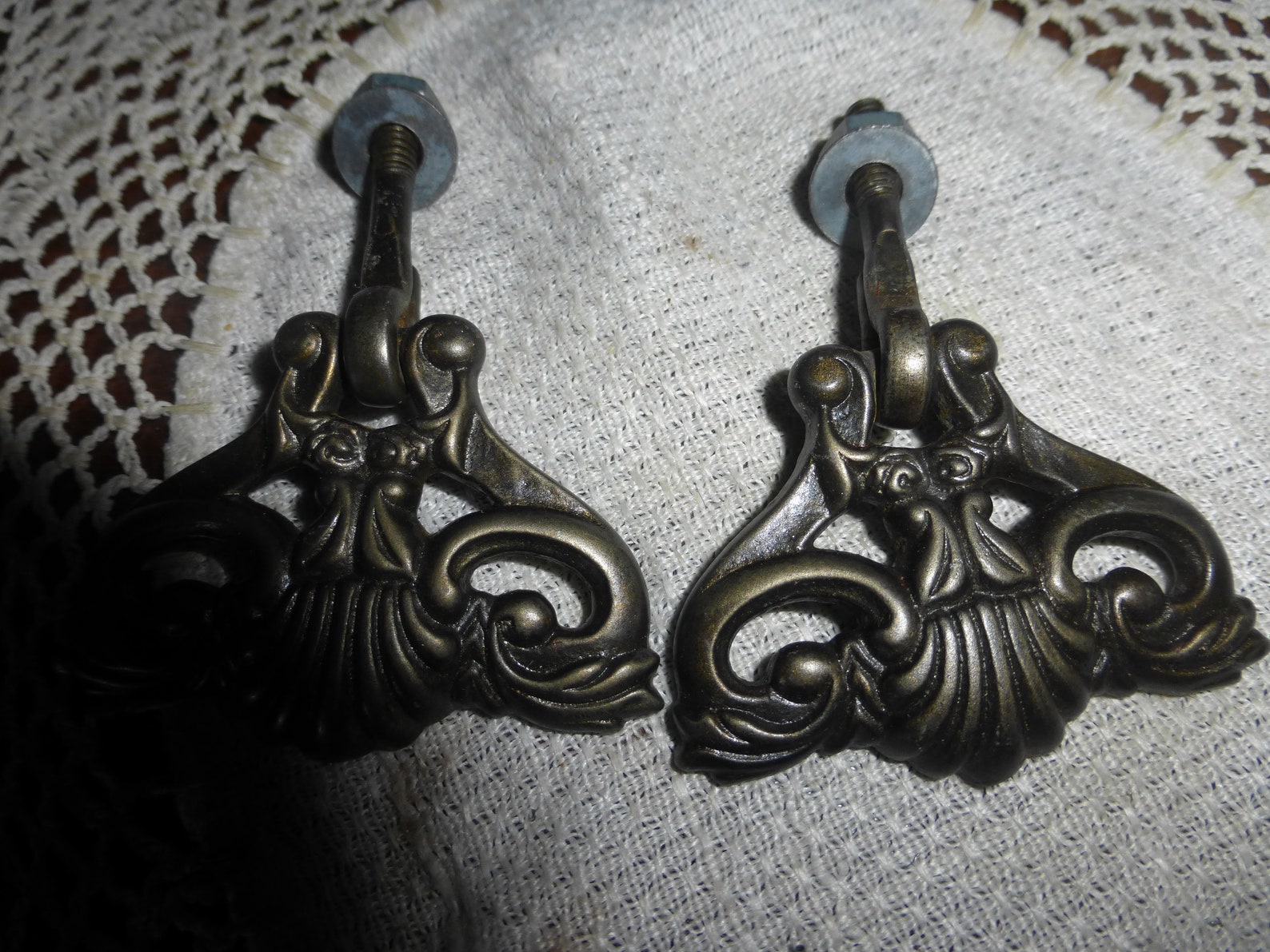 Two Vintage Antique Victorian Iron Drawer Pulls 12822 A - Etsy