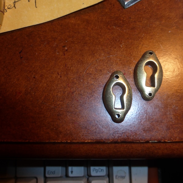 Keyhole Covers - Etsy