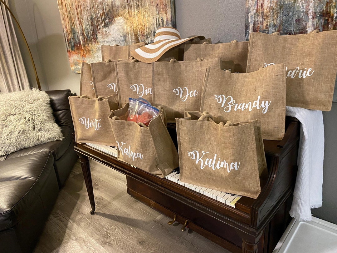 Best Bridesmaids Gift Bags Collection - Burlap, Tote, Jelly, Jute, Knit ...