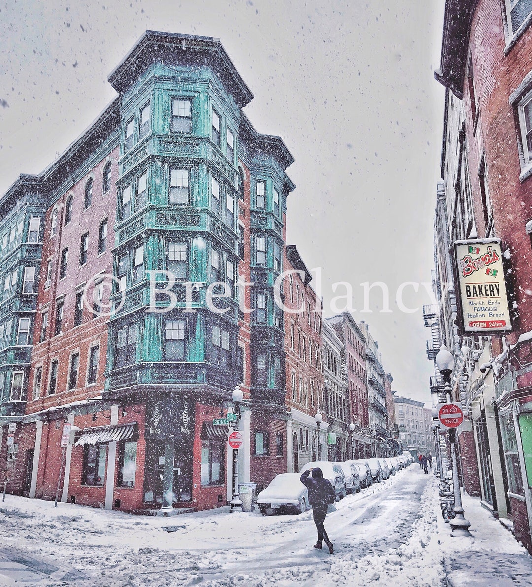 Bova's Bakery and Salem Street in Boston's Historic North End During ...