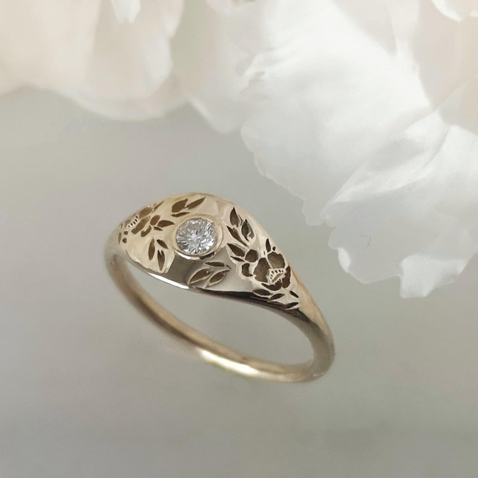 Gold Flower Signet Ring Vintage Style Floral Crown Ring for - Etsy