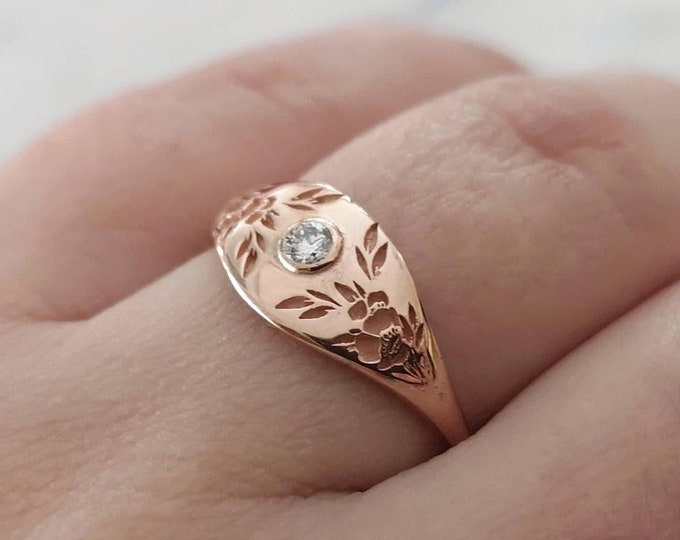 Gold Flower Signet Ring Vintage Style Floral Crown Ring for - Etsy