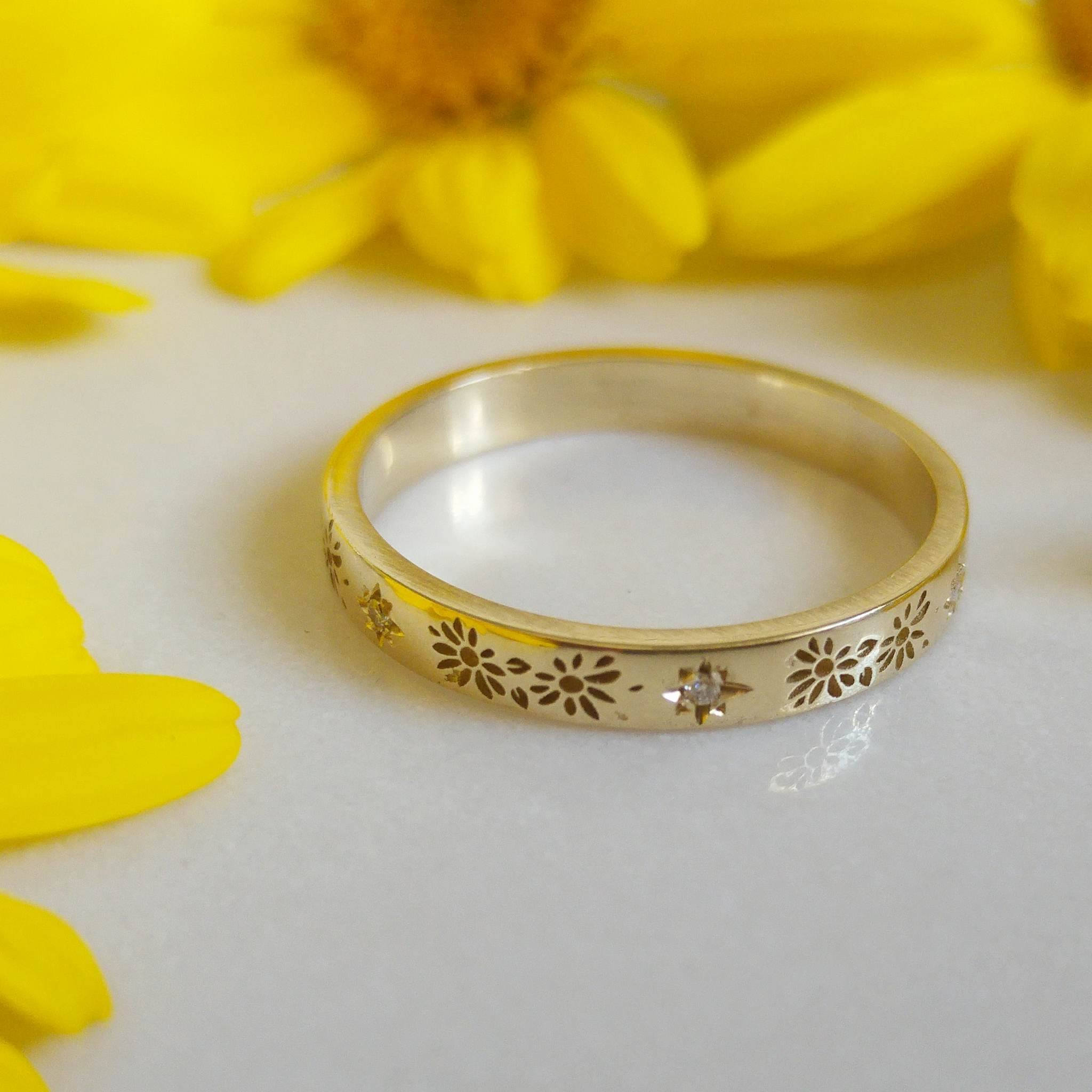 Floral Wedding Band Unique Wedding Band for Women Daisy | Etsy