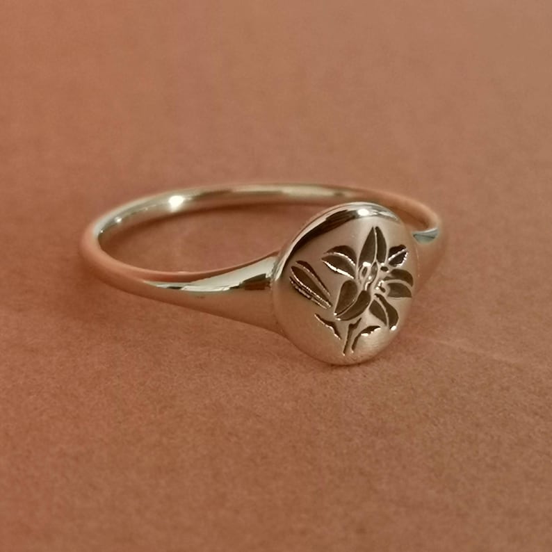 Gold Signet Ring Flower Signet Ring 14k Gold Lily Flower - Etsy