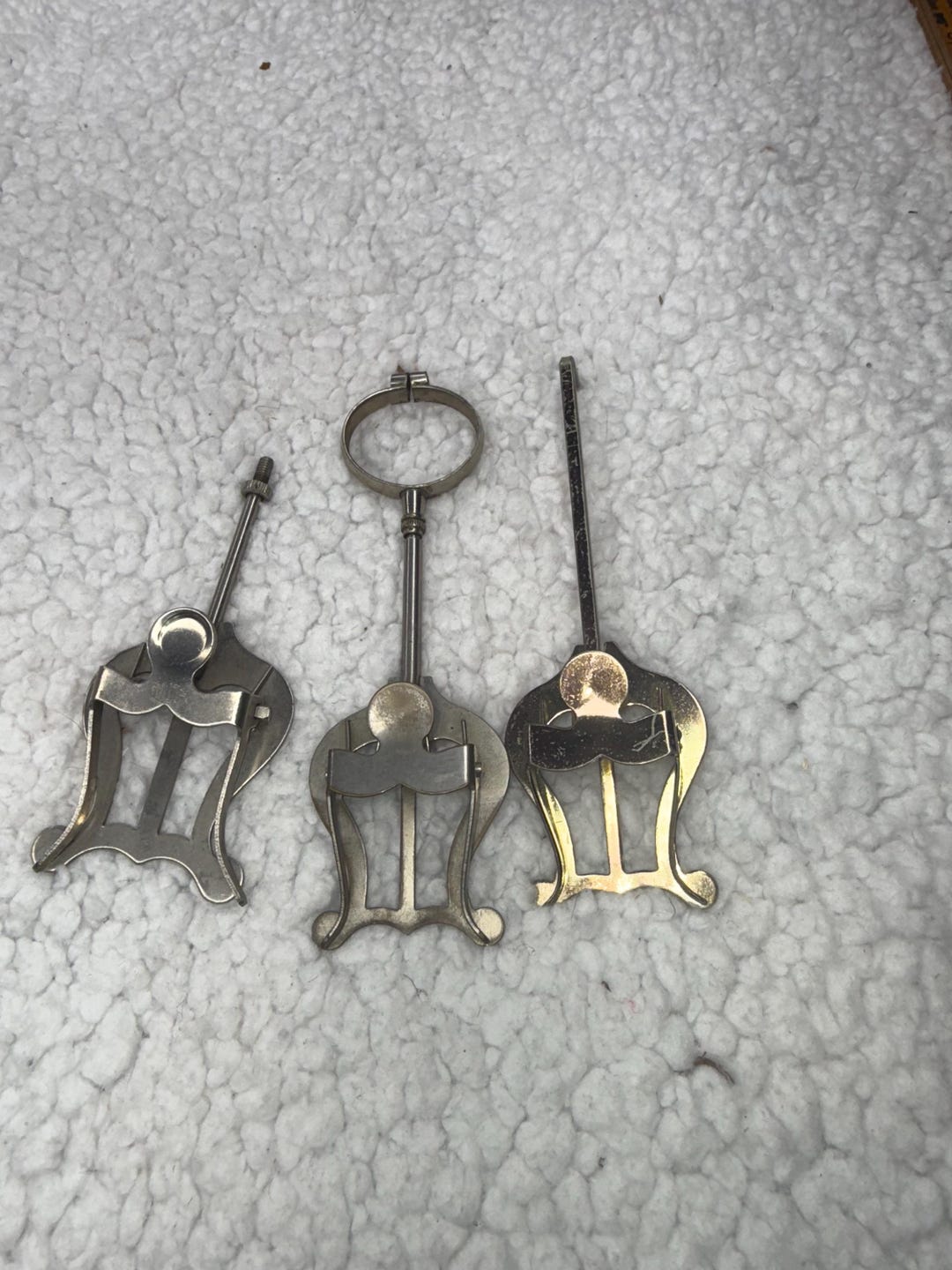 Lyre Music Sheet Holders Lot, Metal Instrument Clips Clarinet Notes ...
