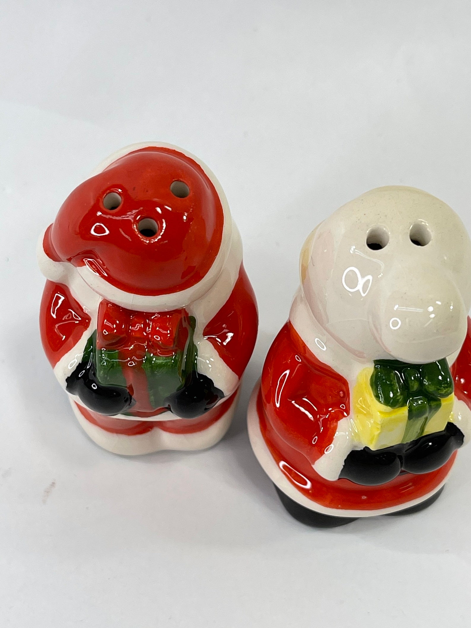 Santa Salt and Pepper Shaker Set Mr and Mrs Claus Salt and - Etsy