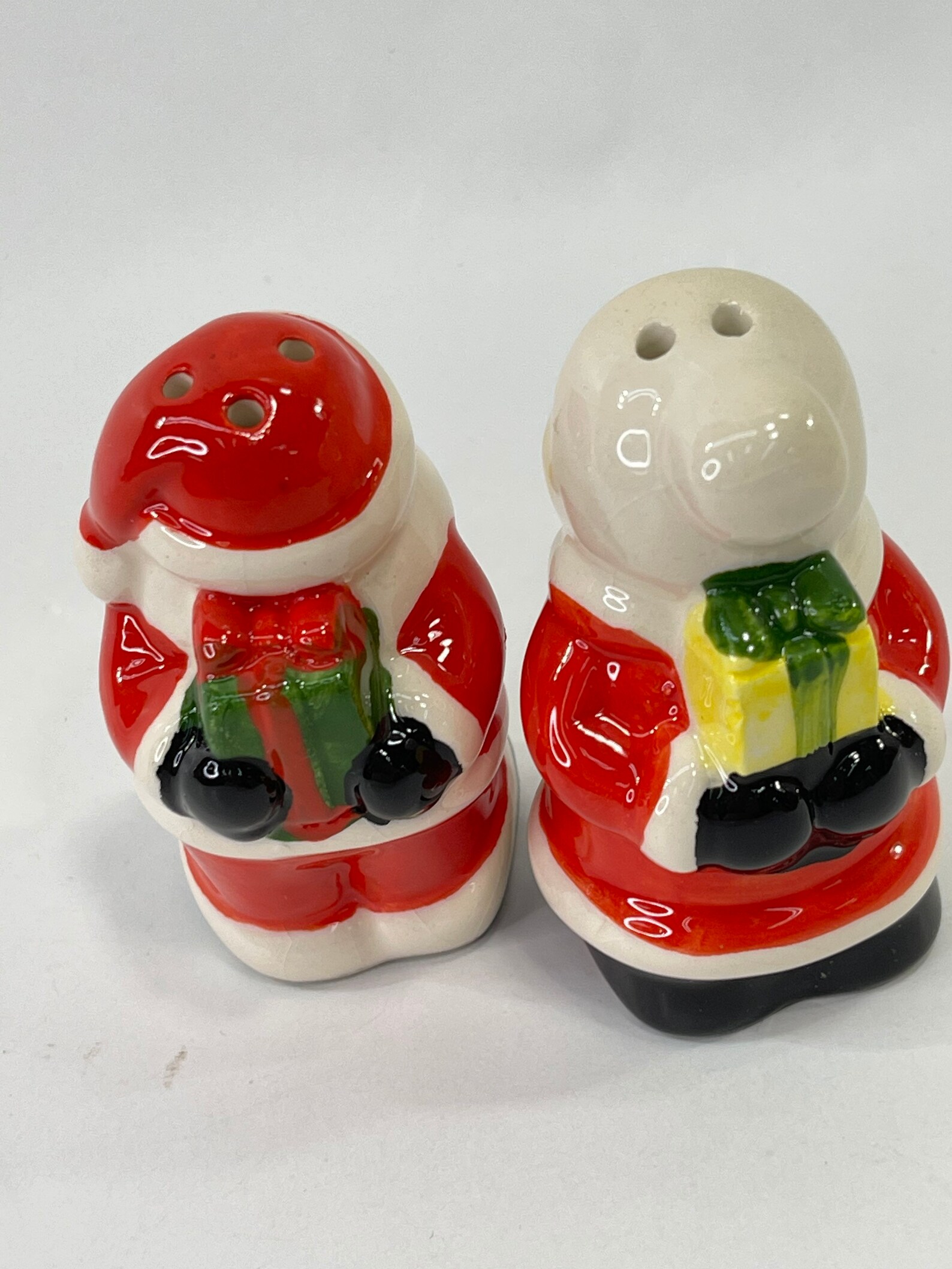 Santa Salt and Pepper Shaker Set Mr and Mrs Claus Salt and - Etsy