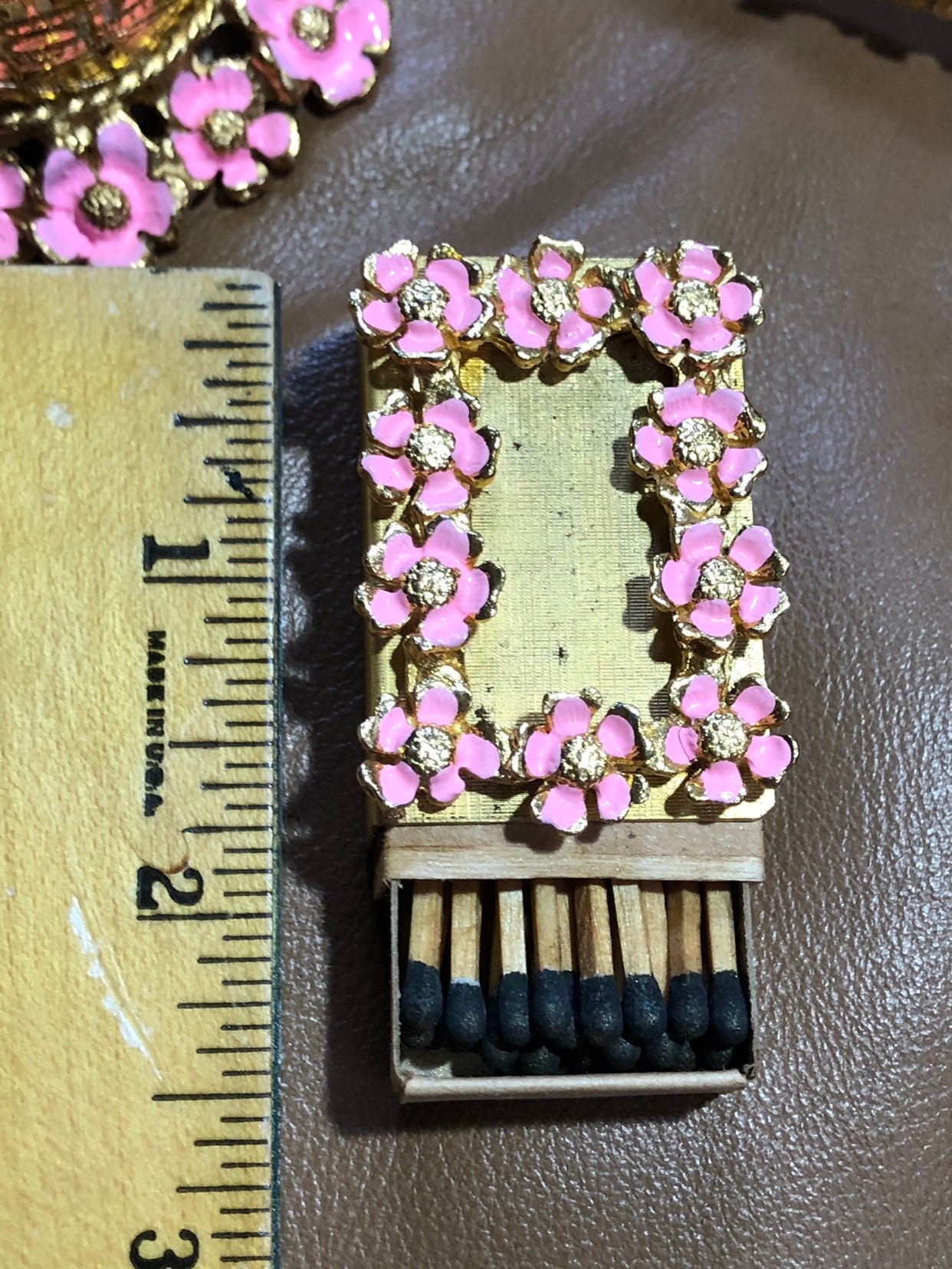 Women's Pink Flower Smoking Set - Vintage Matchbox - Retro Ashtray ...