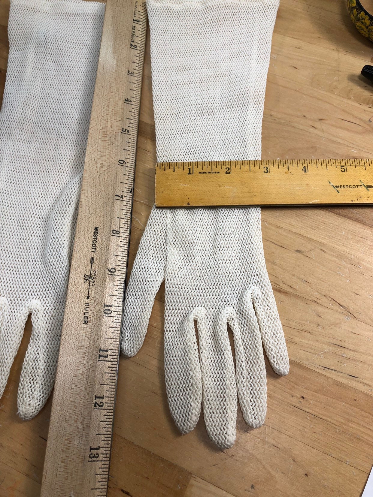 White Women’s Fashion Gloves, Formal Fish Net Gloves, Costume Gloves