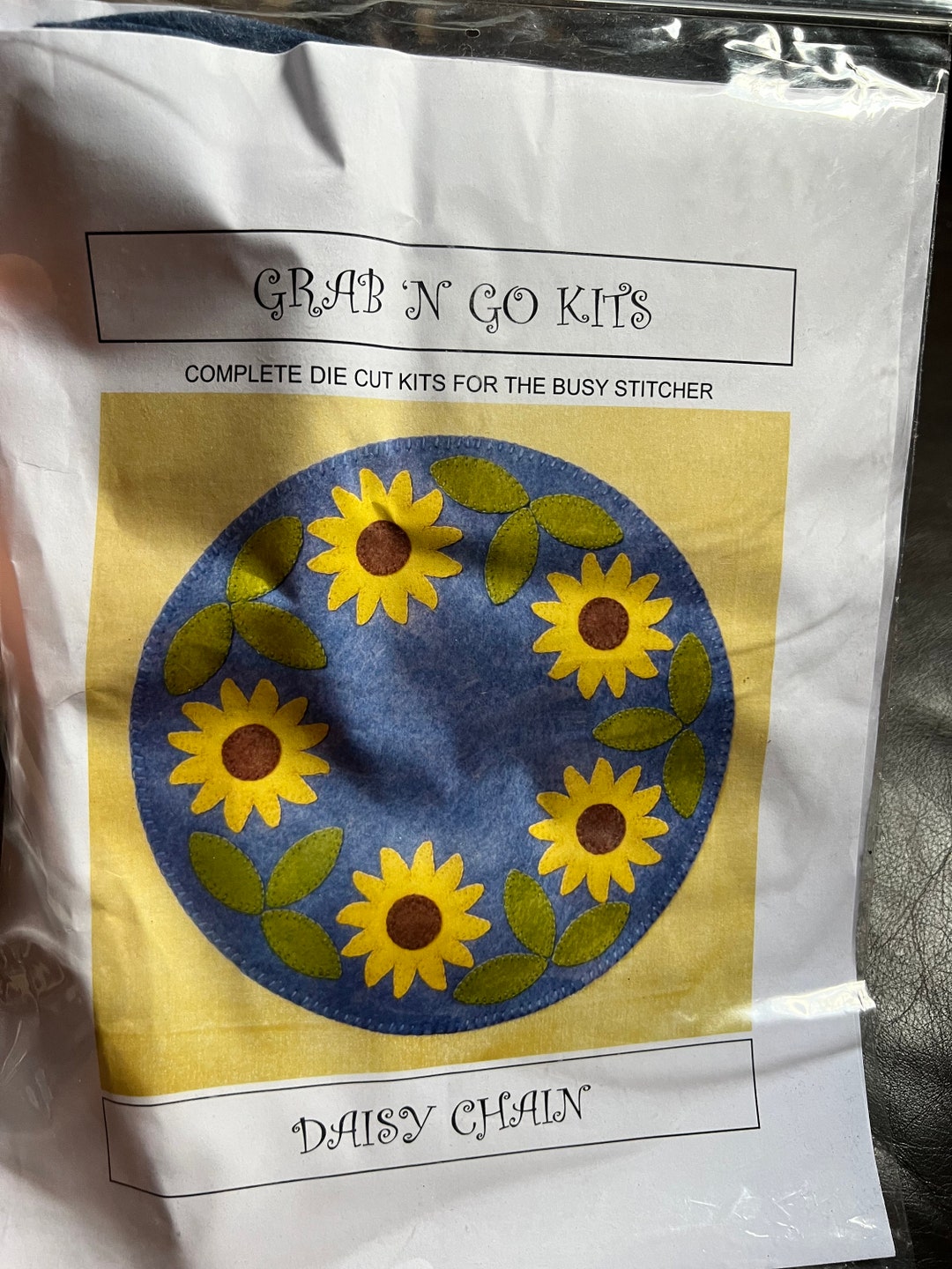 Daisy Chain Craft Kit, Die Cut Stitch Project, Yellow Wool Flowers - Etsy