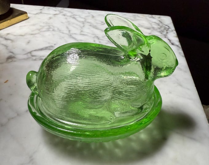 Green Easter Bunny Glass L E Smith Glass Candy Dish Decoration Trinket ...