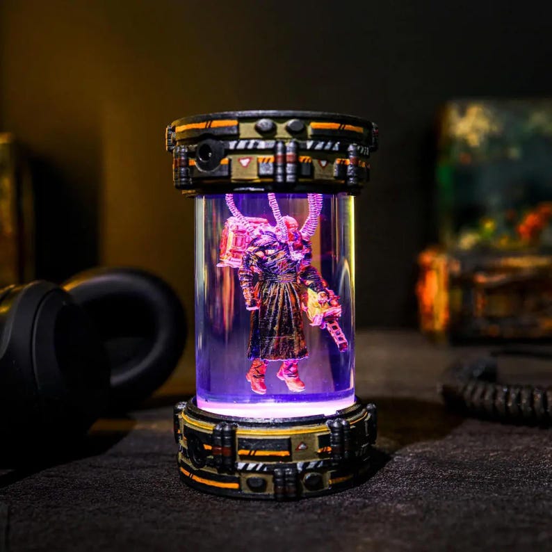 Resi.dent Evil Ne.mesis Healing Chamber Incubator Epoxy Resin Lamp ...