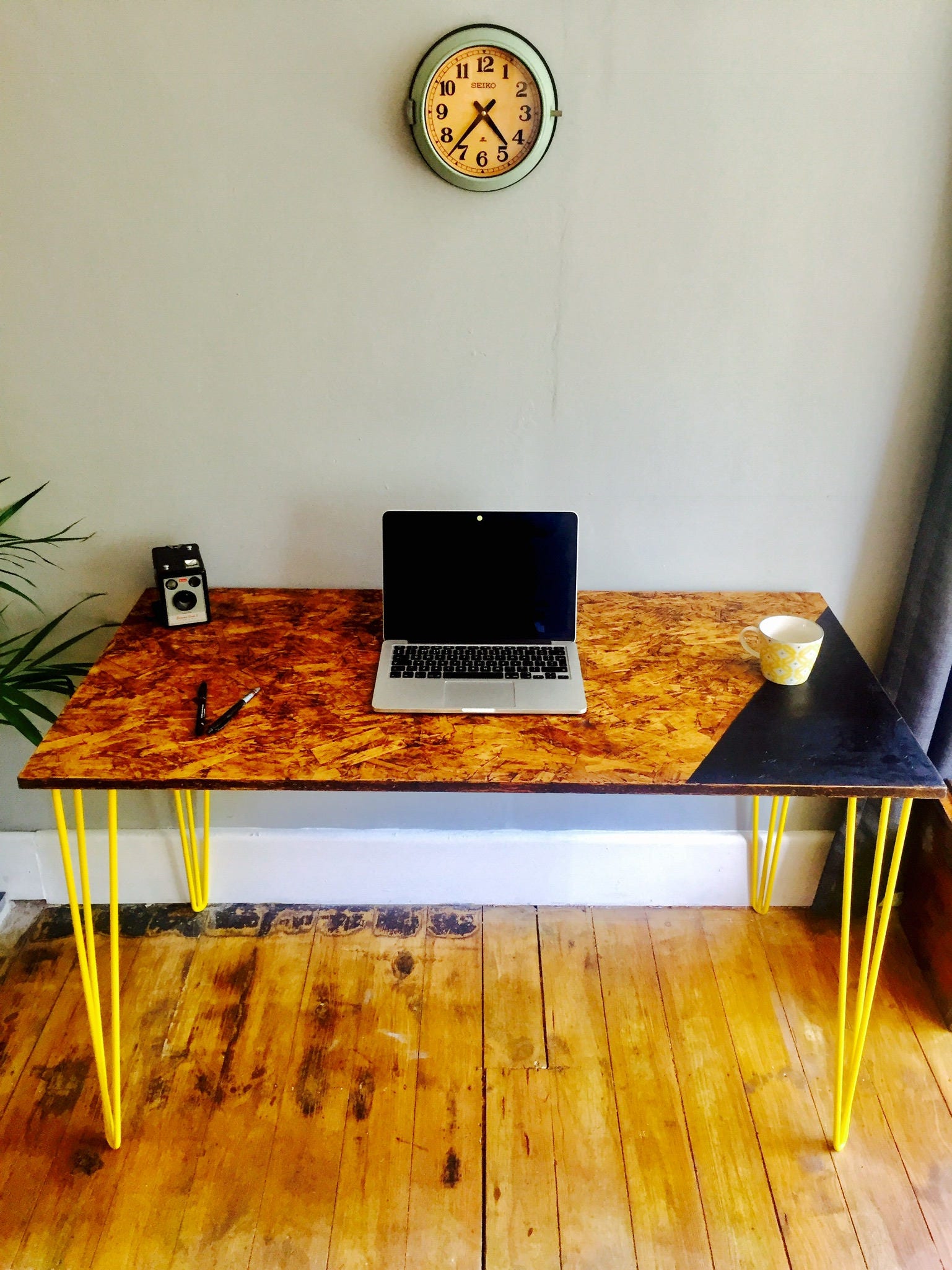 OSB Industrial Desk With Yellow Steel Hairpin Legs and Chalk - Etsy UK