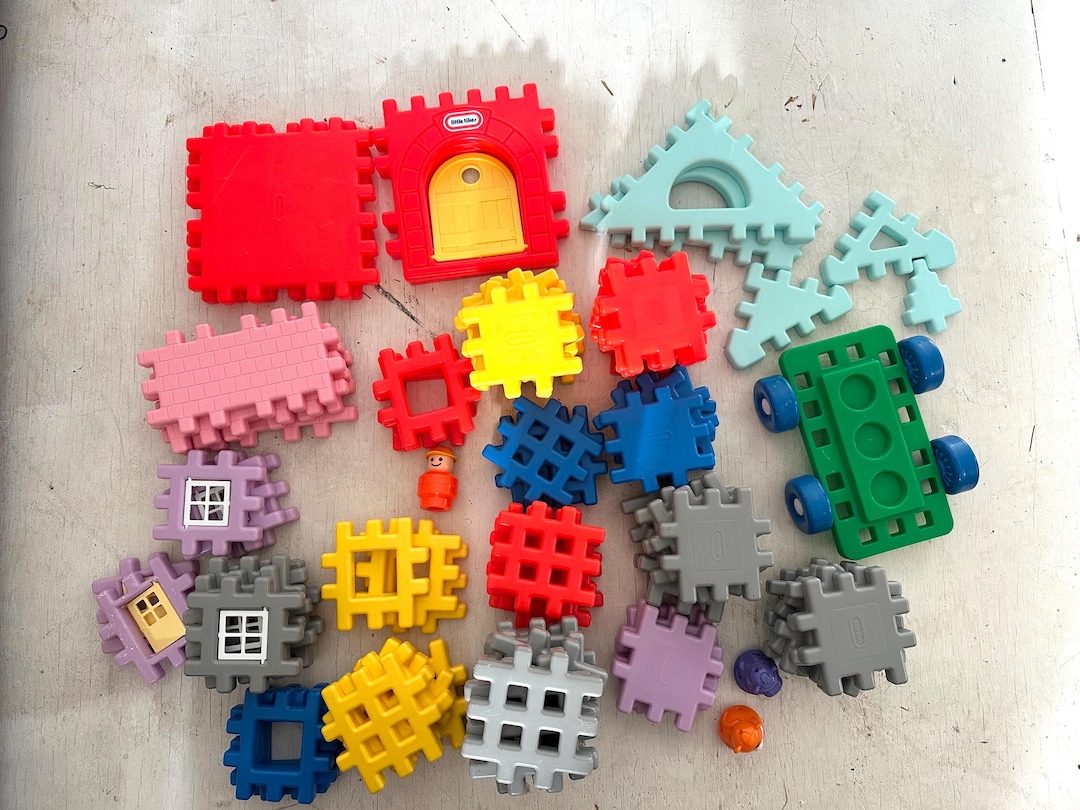 80s/90s Little Tikes Wee Waffle Building Blocks House Car Doors Windows ...