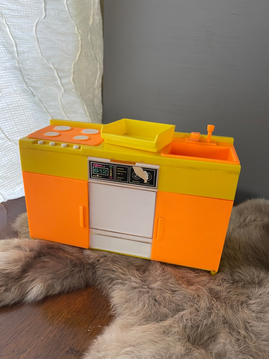 1974 Arco Toys Barbie Fashion Doll Kit Playset Kitchen Counter Sink ...