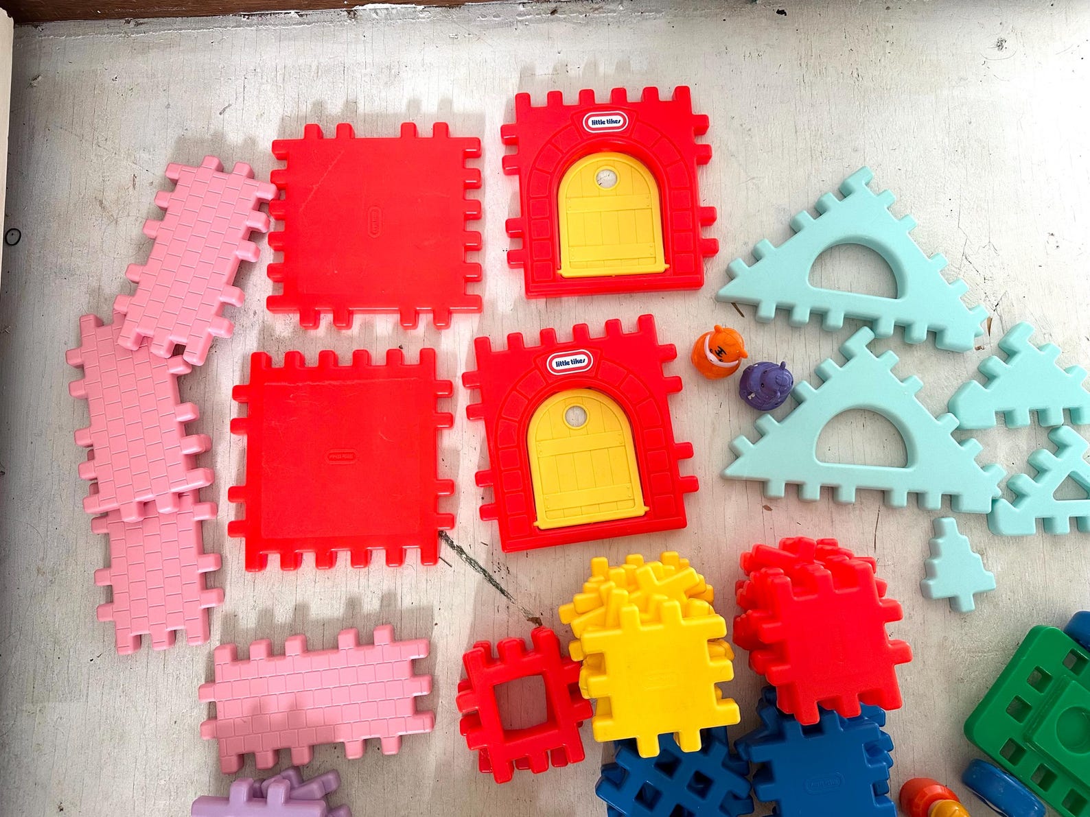 80s/90s Little Tikes Wee Waffle Building Blocks House Car Doors Windows ...