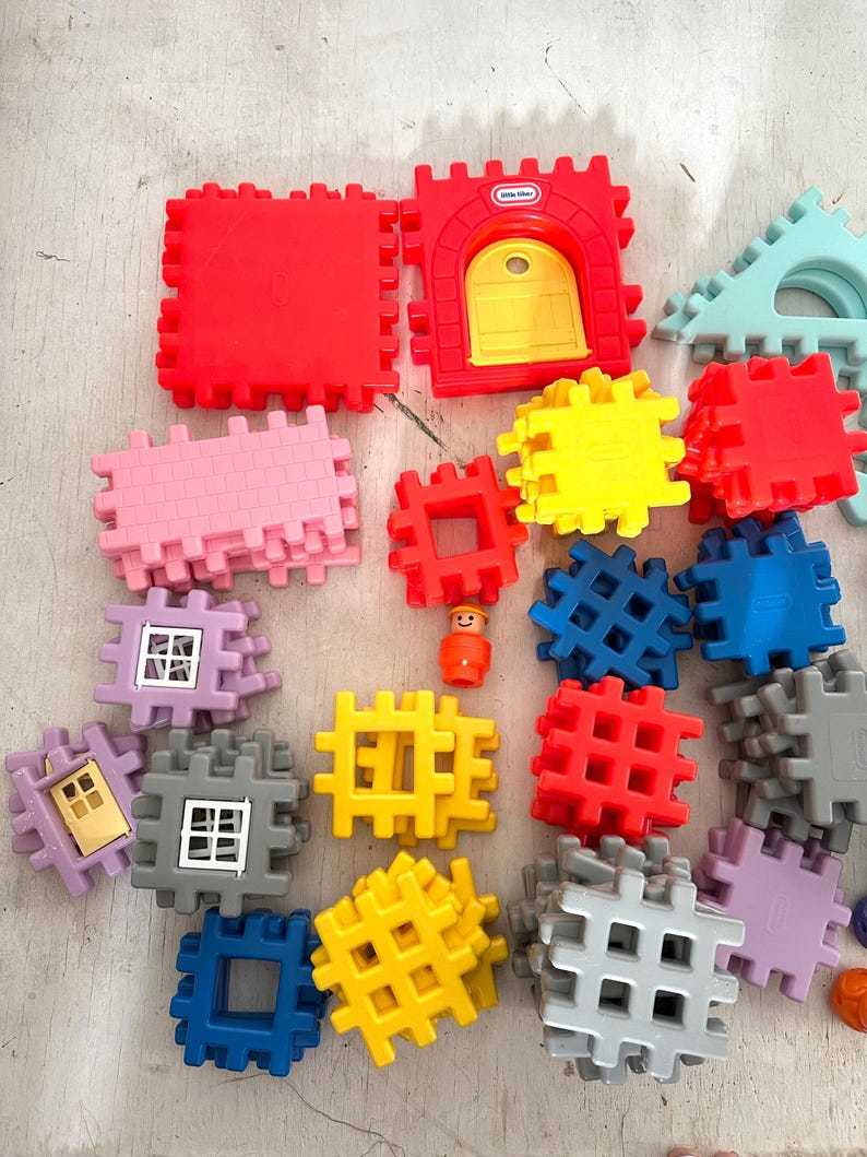 80s/90s Little Tikes Wee Waffle Building Blocks House Car Doors Windows ...