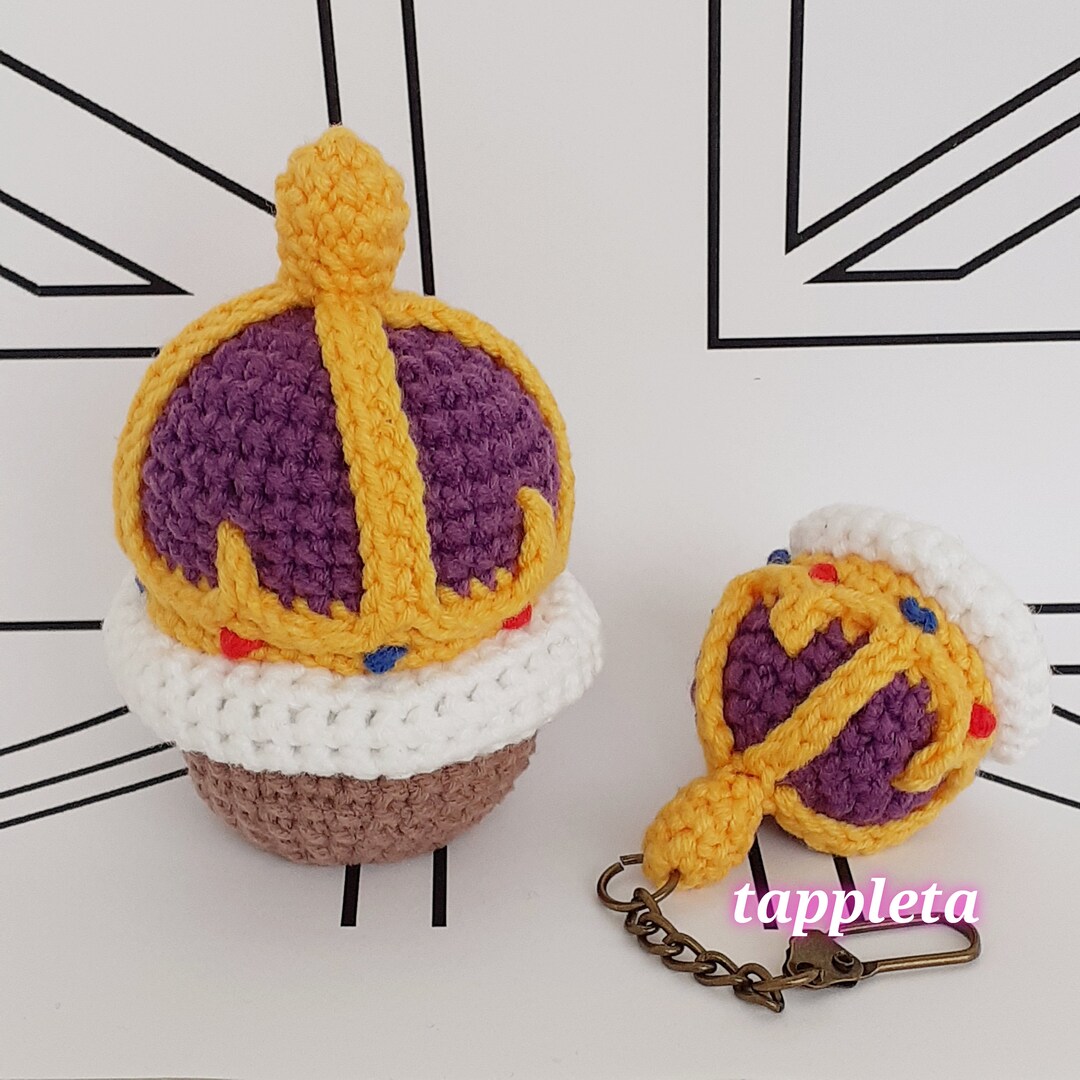 Coronation Crown Crochet Keychain, Royal Crown Cupcake, King Charles ...
