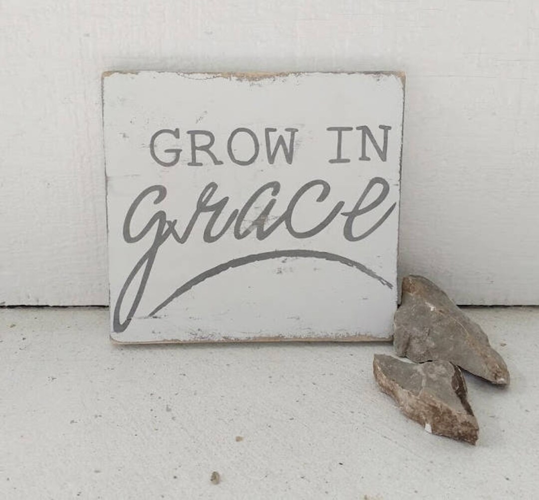GROW in GRACE Wood Sign // Faith Based Sign // Inspirational Wall Art ...