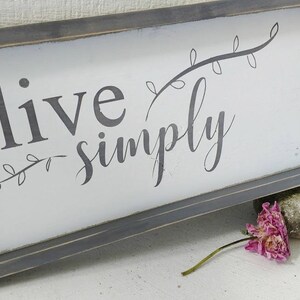 LIVE SIMPLY Wood Sign // Simple Life // Distressed Wooden Sign // Gray ...