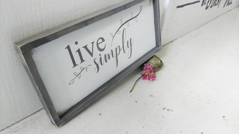 LIVE SIMPLY Wood Sign // Simple Life // Distressed Wooden Sign - Etsy