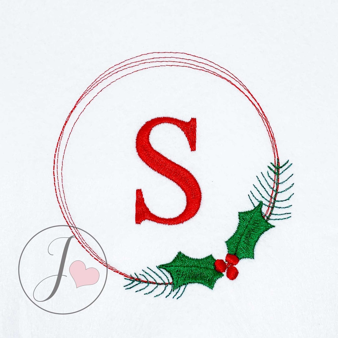 Christmas Holly Wreath Embroidery Design, Holly Wreath Machine ...