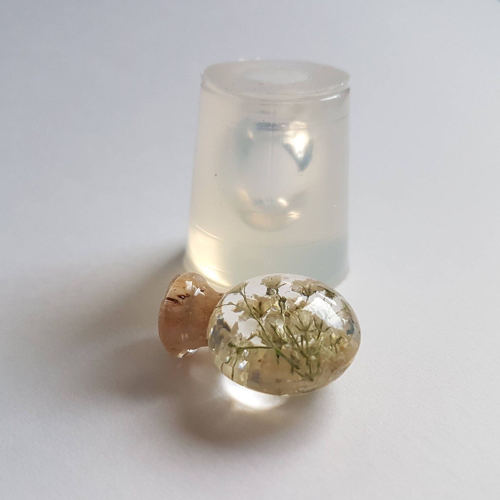 Bottle Clear Transparent Silicone Mould for Resin Jewellery H 28 X 22/ ...