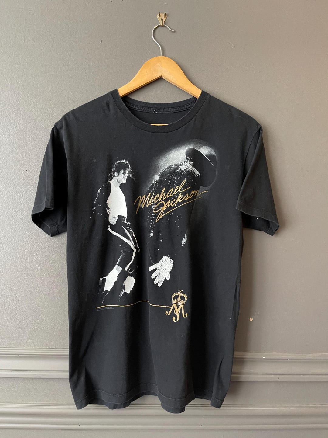 MJ / Michael Jackson / King of Pop T-shirt / Moonwalk Tour / World ...
