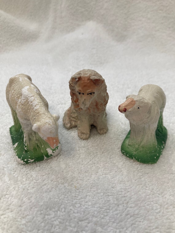 Vintage Set of 2 Figurine Plaster Sheep and Sheepdog Watching - Etsy