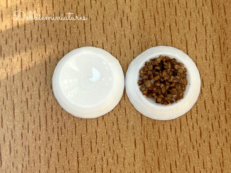 Dollhouse Miniature 1:12th Scale Realistic Pet Food and Water Bowl Set ...