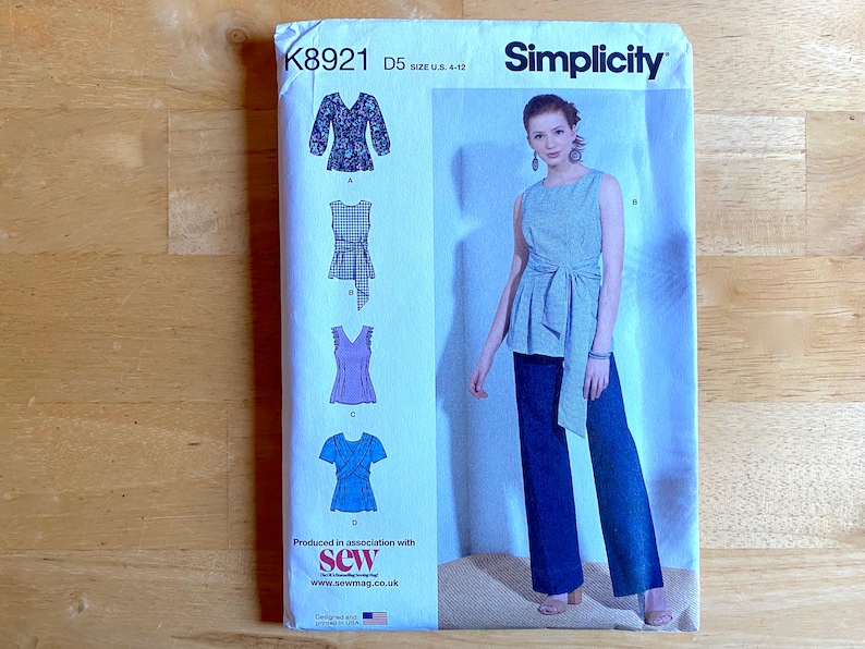 Simplicity Sewing Pattern - Top - 4 Designs - 5 Sizes - US - 4 / 6 / 8 ...