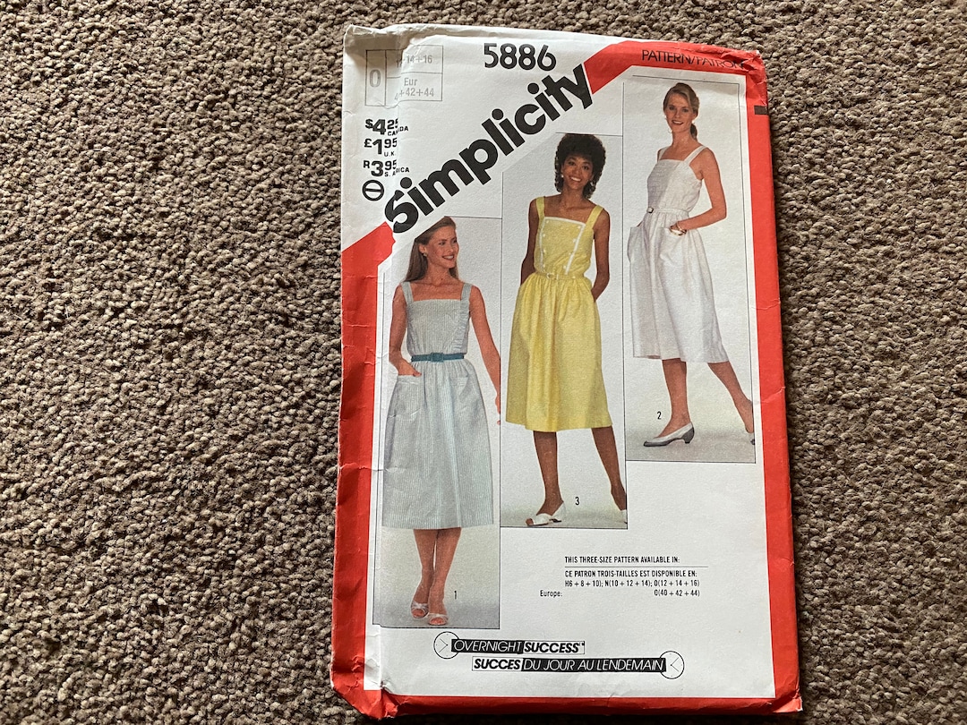 Simplicity Sewing Pattern - Dress - 3 Designs - Sizes - 6 - 16 / Bust ...