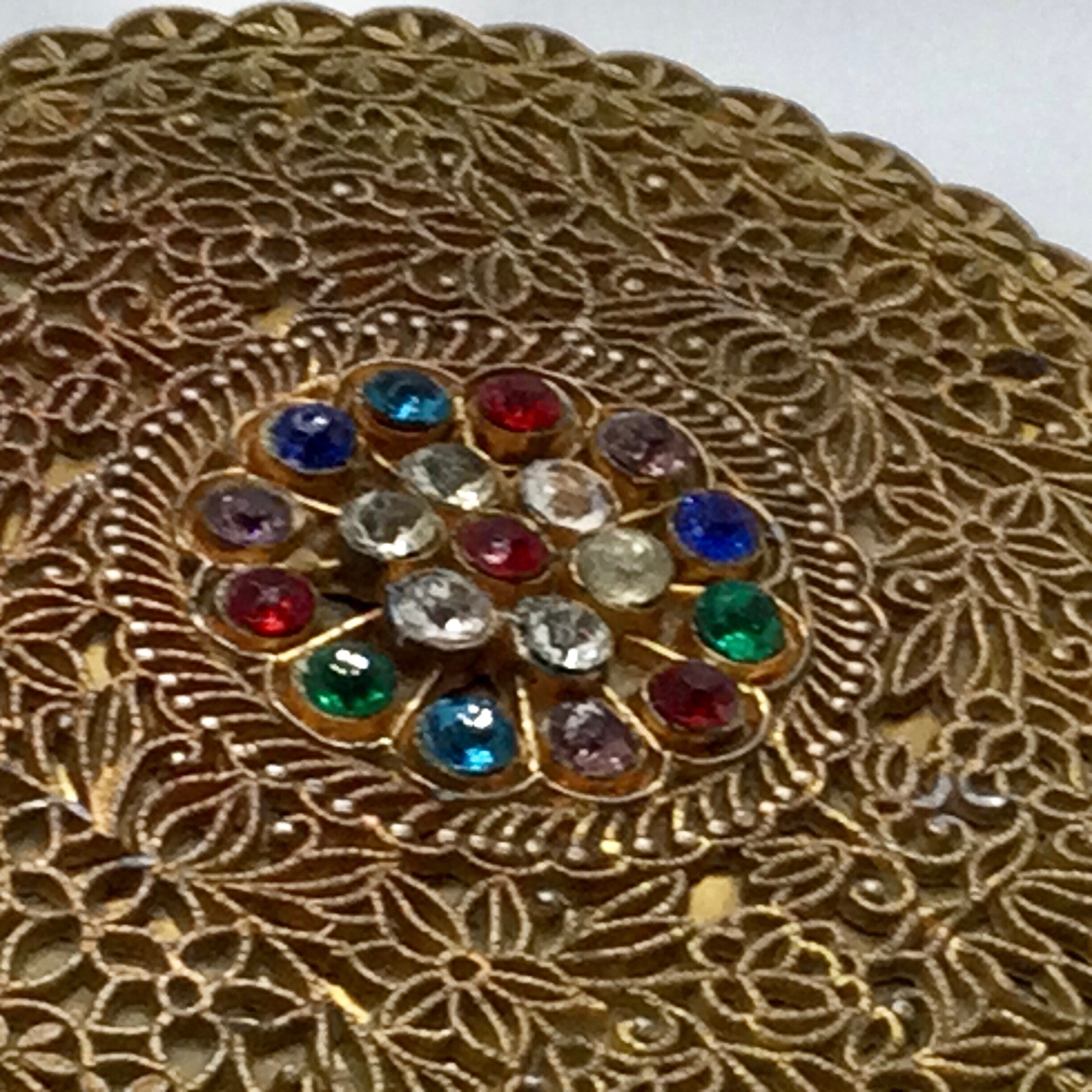 Large Gold Filigree And Jeweled 1930s Pancake Compact Lovely | Etsy