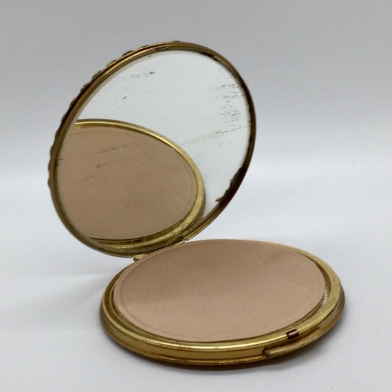 Large Gold Filigree And Jeweled 1930s Pancake Compact… - Gem