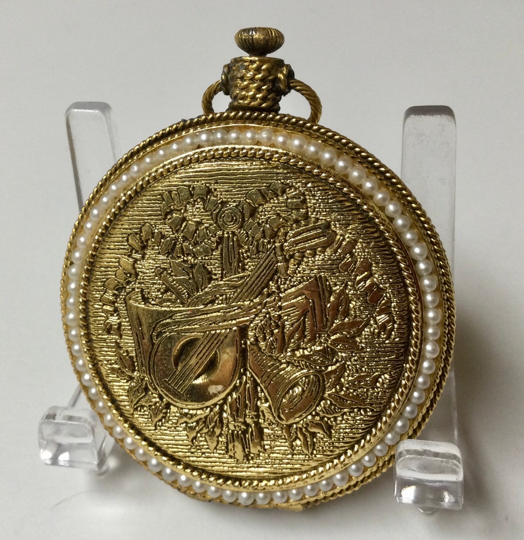 Max Factor Madrigal Pocket Watch Powder Compact Vintage Pearls Mandolin ...