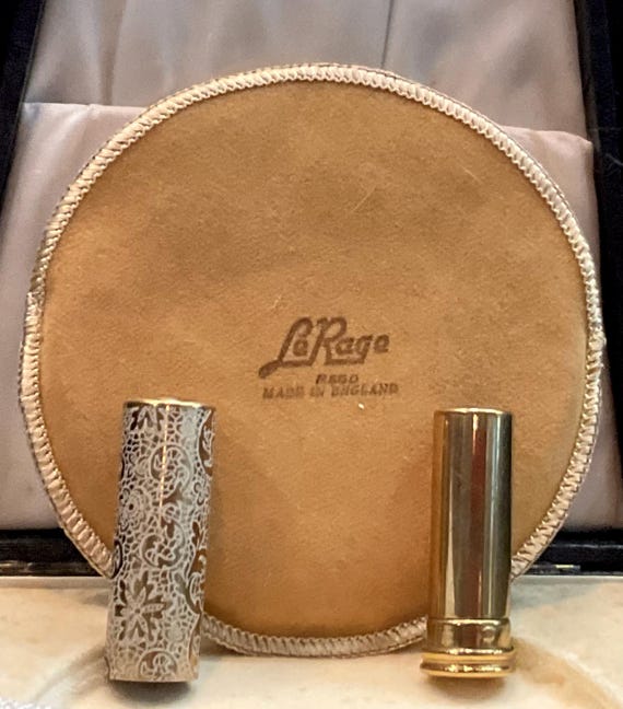 Rare LeRage Flapjack Lace Pattern Compact Lipstick Ho… - Gem